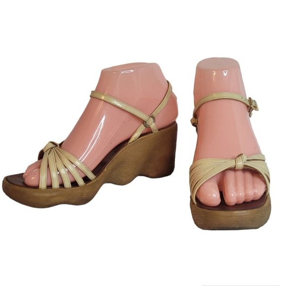 Famolare | Shoes | Authentic Vintage Famolare Go There Wavy Platform ...